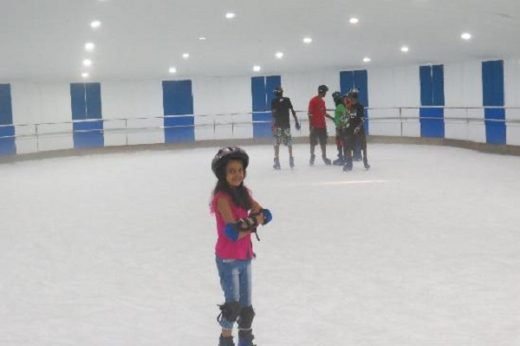 8 Best Indoor and Outdoor Ice Skating Rinks in India