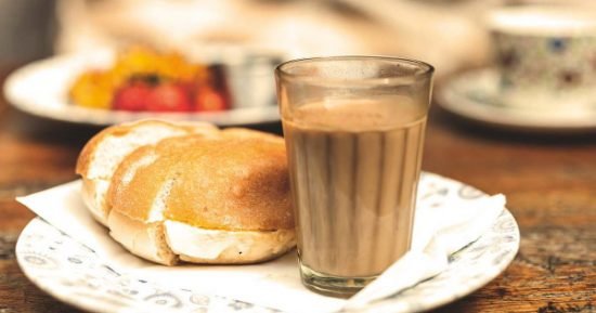 10 Dishes That You Simply Cannot Miss Eating In Mumbai