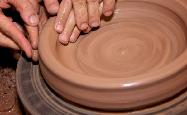 4 Best Pottery Classes In Mumbai For Art Enthusiasts 4 Best Pottery Classes In Mumbai For Art Enthusiasts